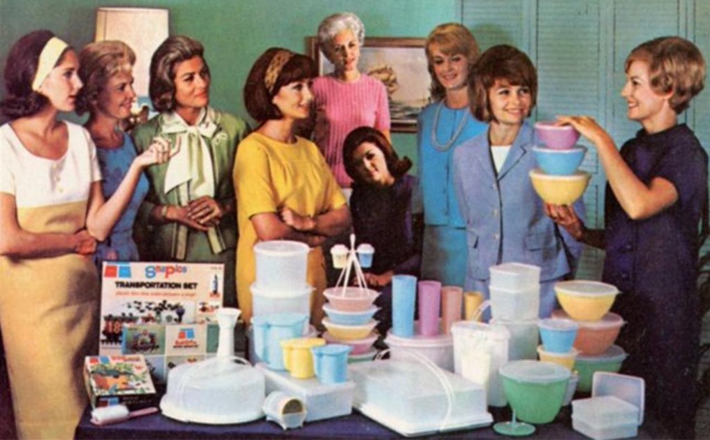 Sejarah Panjang Tupperware Sebelum Jadi Benda Kesayangan Sejuta Emak ...