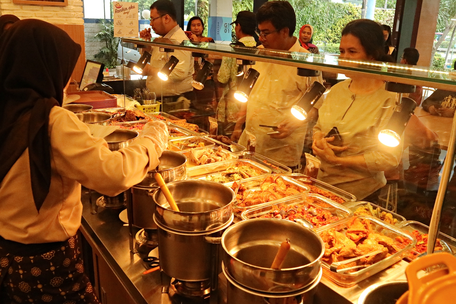 Restoran Sepiring Padang, Jaring Pasar Milenial