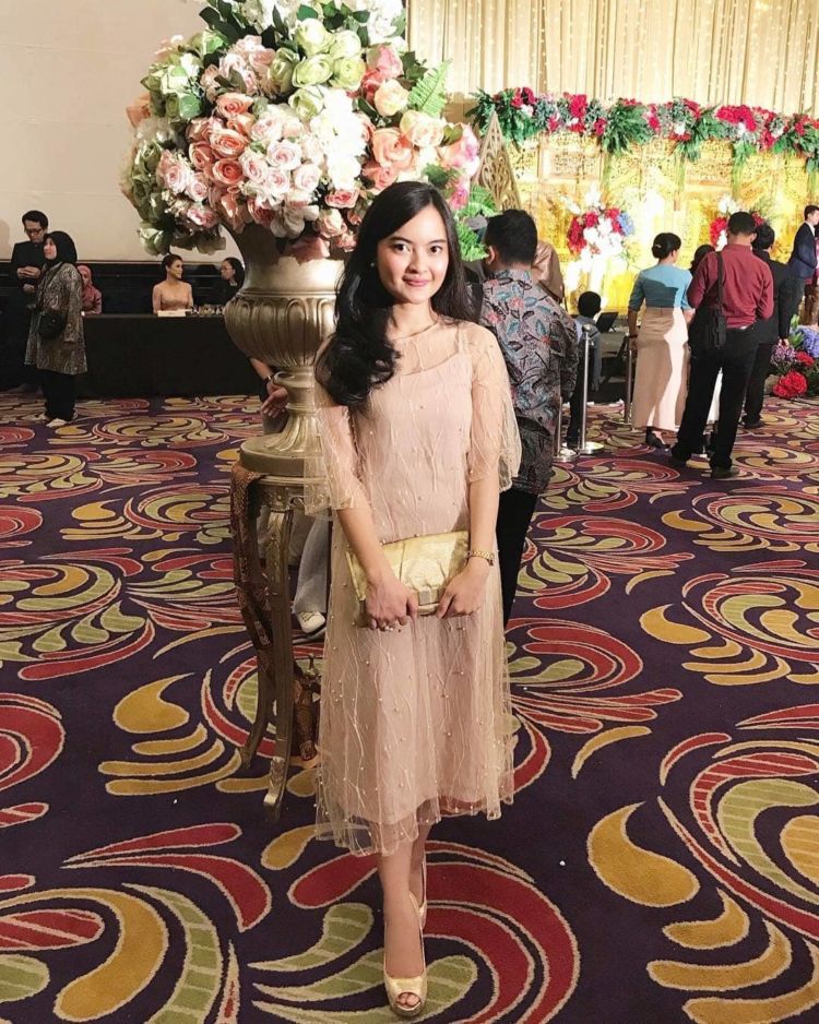 11+ Model Baju Tile Longgar yang Terbaru di Instagram