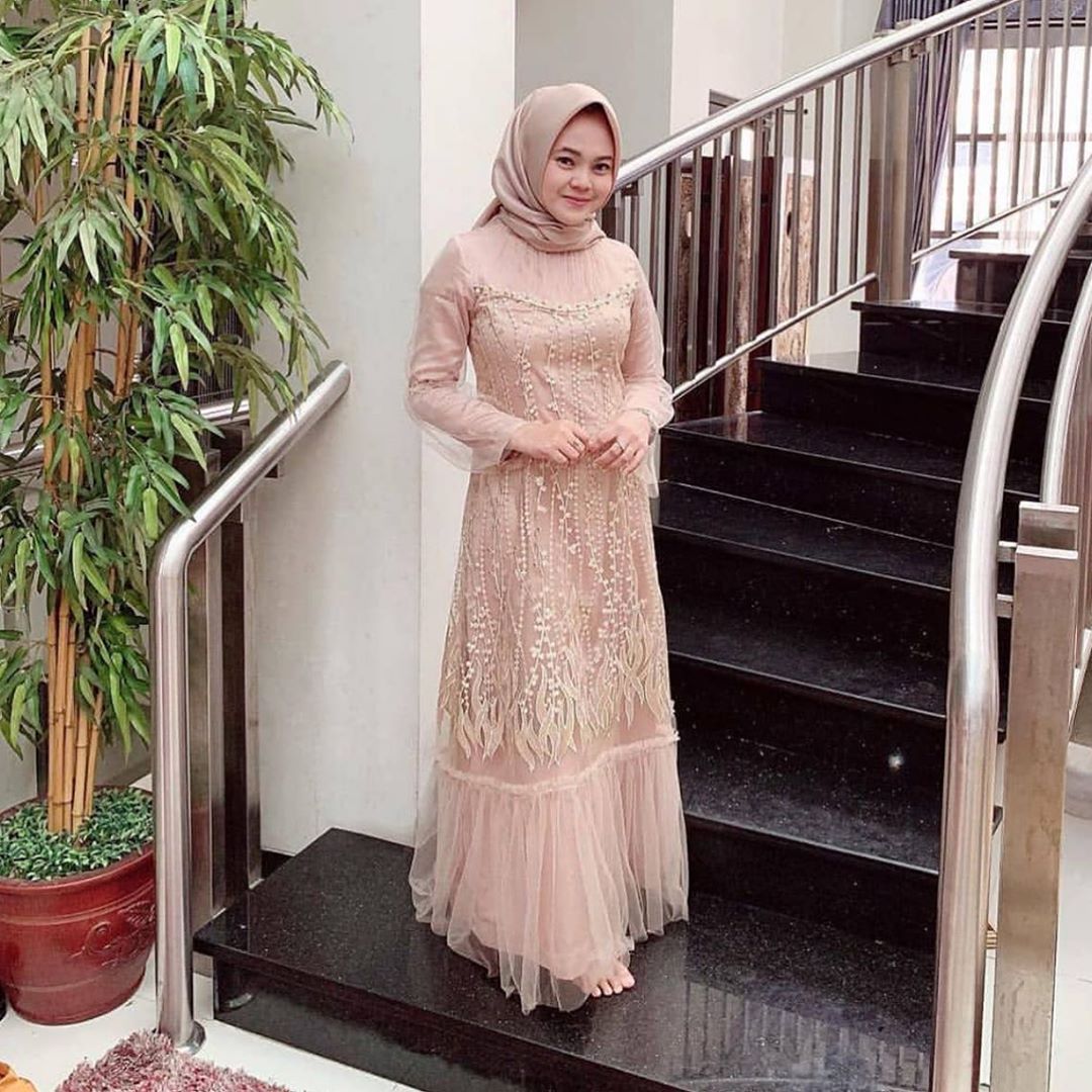 11+ Model Baju Tile Longgar yang Terbaru di Instagram