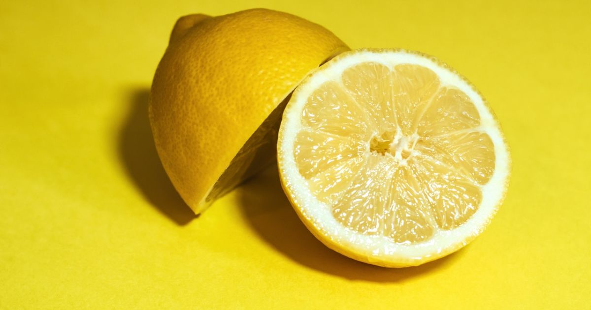 Lemon, Si Kuning yang Memiliki Banyak Khasiat untuk Kesehatan