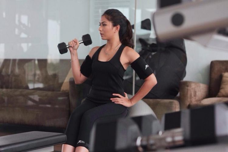 12 Pose Keren yang Bisa Kamu Ambil Gambarnya Saat Sedang Olahraga ...