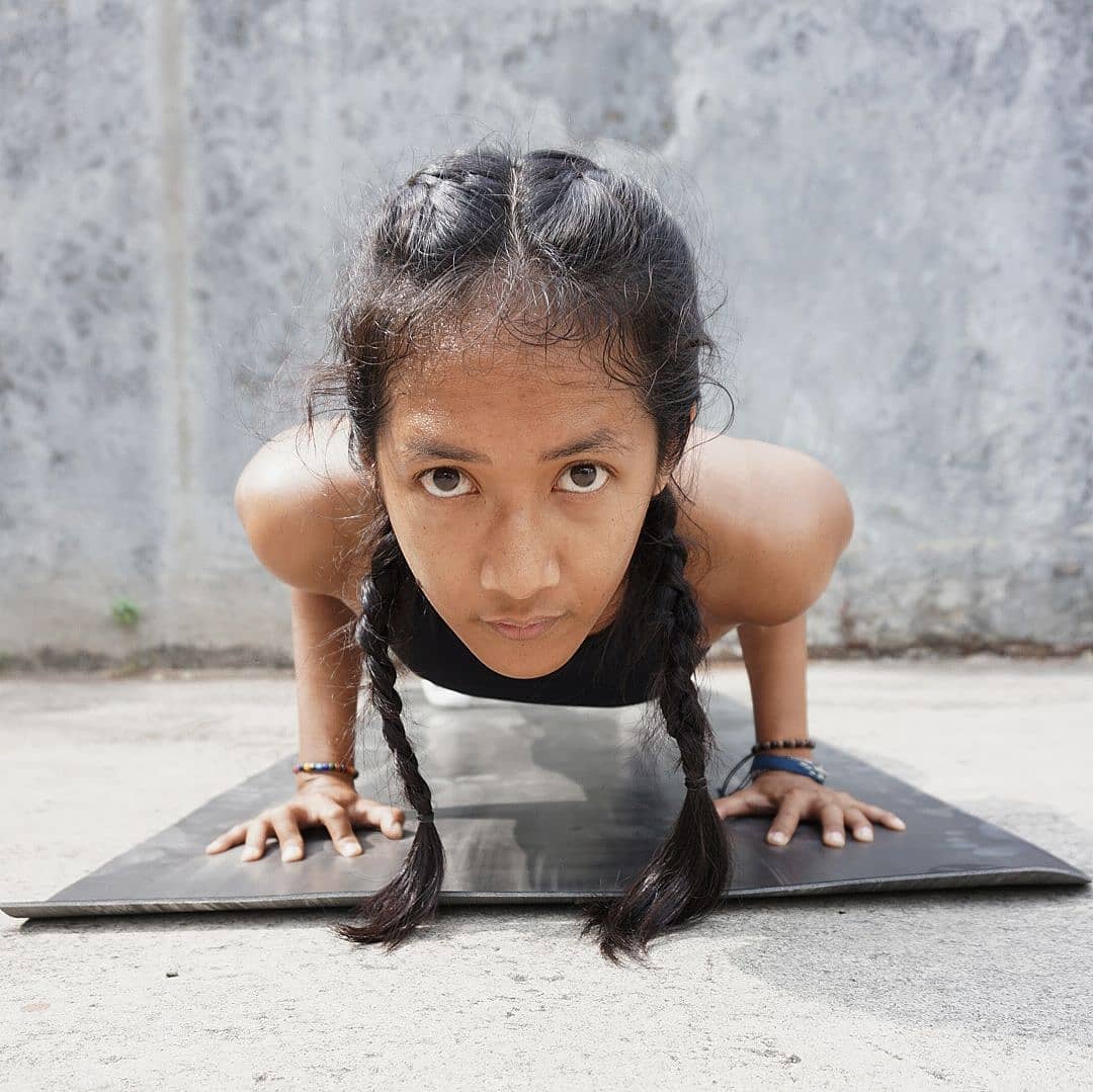 12 Pose Keren yang Bisa Kamu Ambil Gambarnya Saat Sedang Olahraga ...