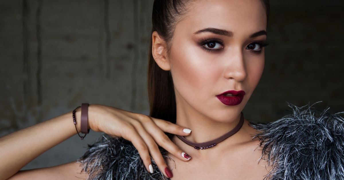 5 Hal di Balik Makeup Cewek yang Perlu Kamu Tahu. Please, Jangan Judge ...