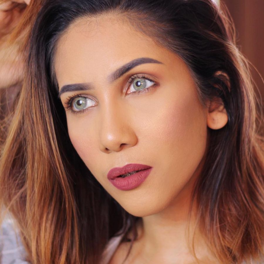 8 Trik dan Ide Makeup Kondangan Malam Hari yang Mudah Dipraktikkan ...