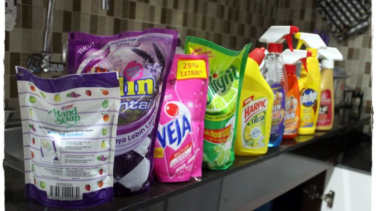 13 Produk Pembersih Rumah Tangga yang Bisa Dijadikan Pengganti Cairan ...