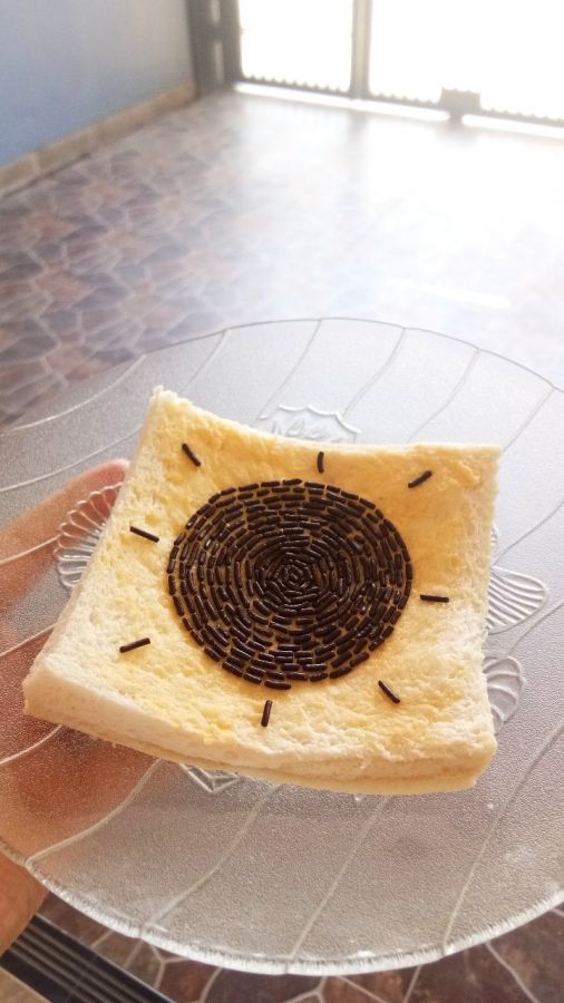 10 Potret Kesempurnaan Hiasan Roti Tawar. Bikinnya Berjam-Jam, Habisnya ...
