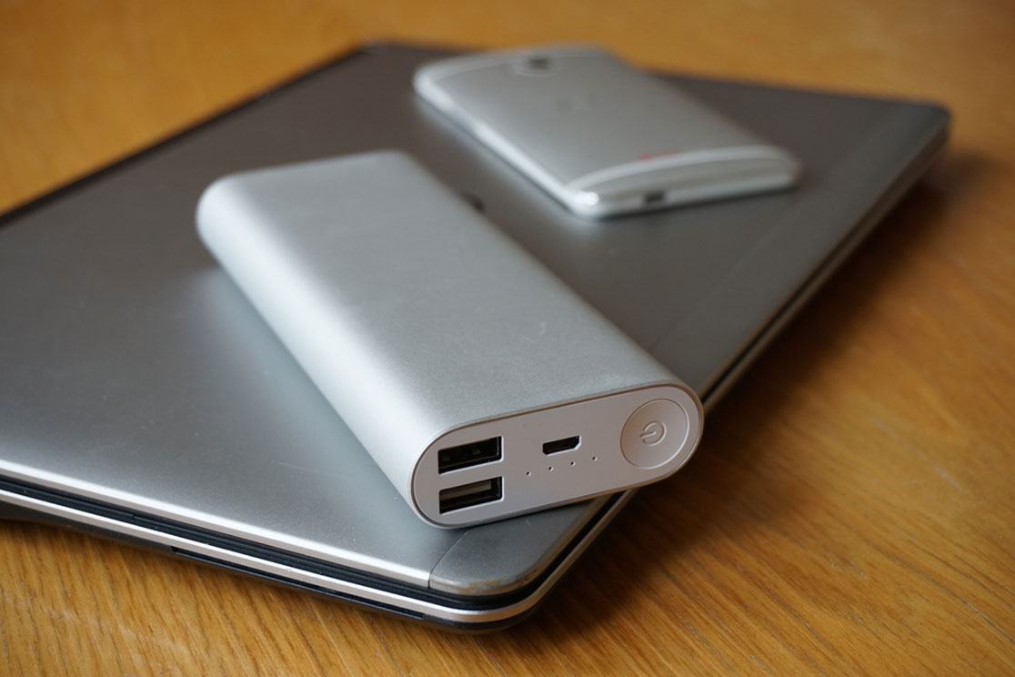 7 Aksesori Tambahan yang Bikin Laptop Jadi Lebih Awet. Mending Keluar ...