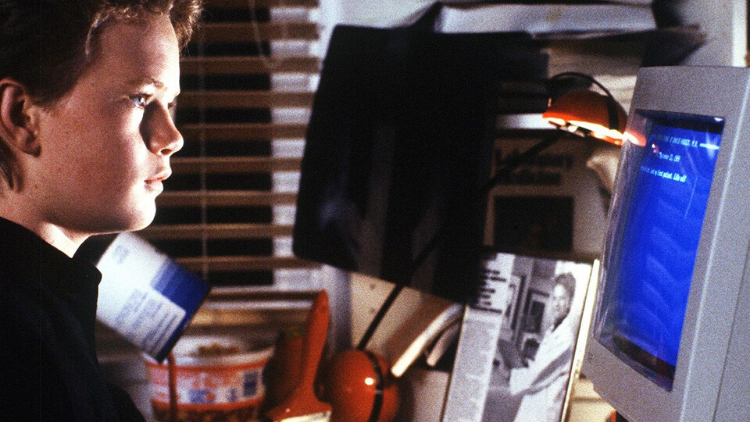 Pernah Rasakan Canggihnya Komputer Tabung Pentium Lawas? Masa Kecilmu ...