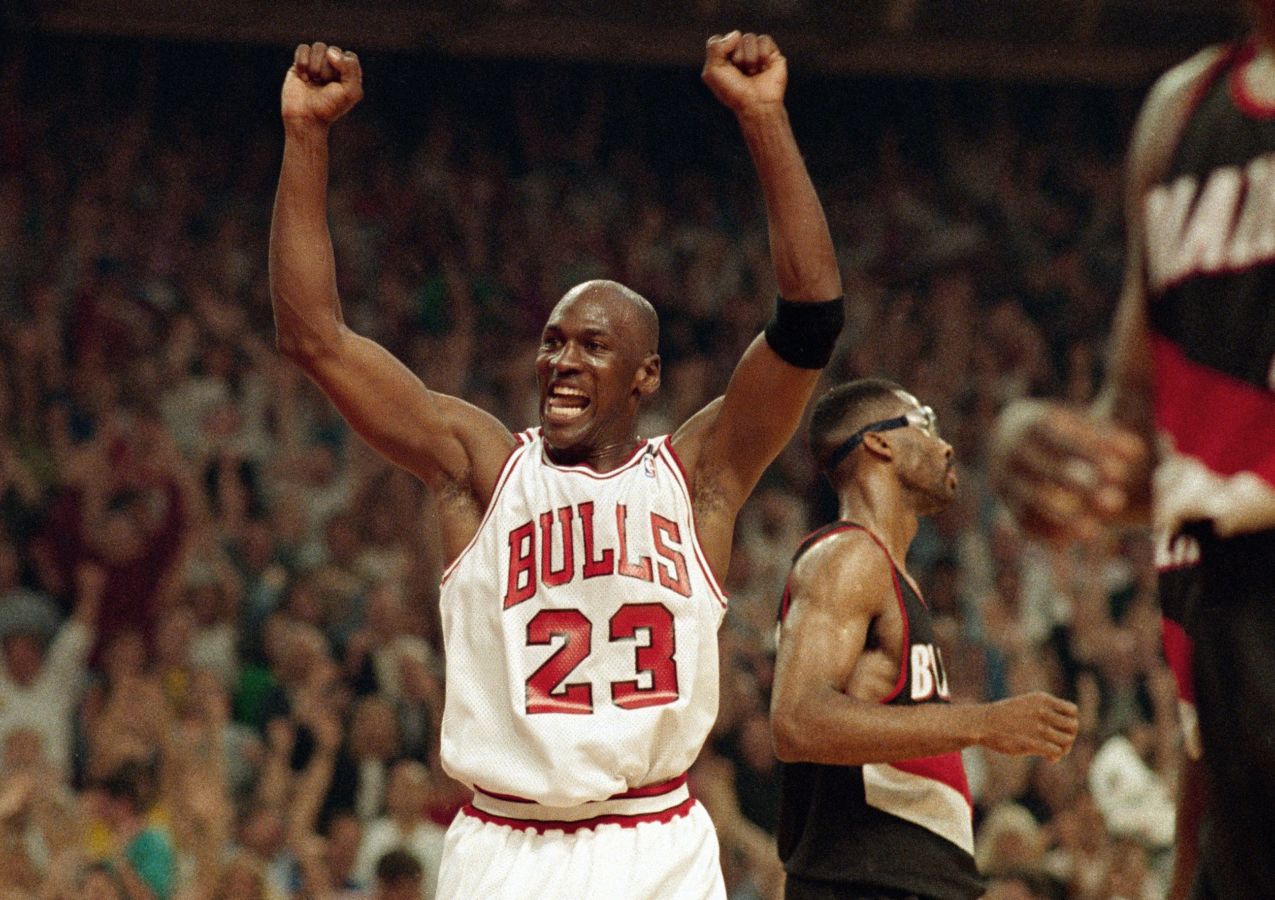 Kisah Sukses Michael Jordan. Cerdik dari Muda Hingga Jadi Pebasket ...