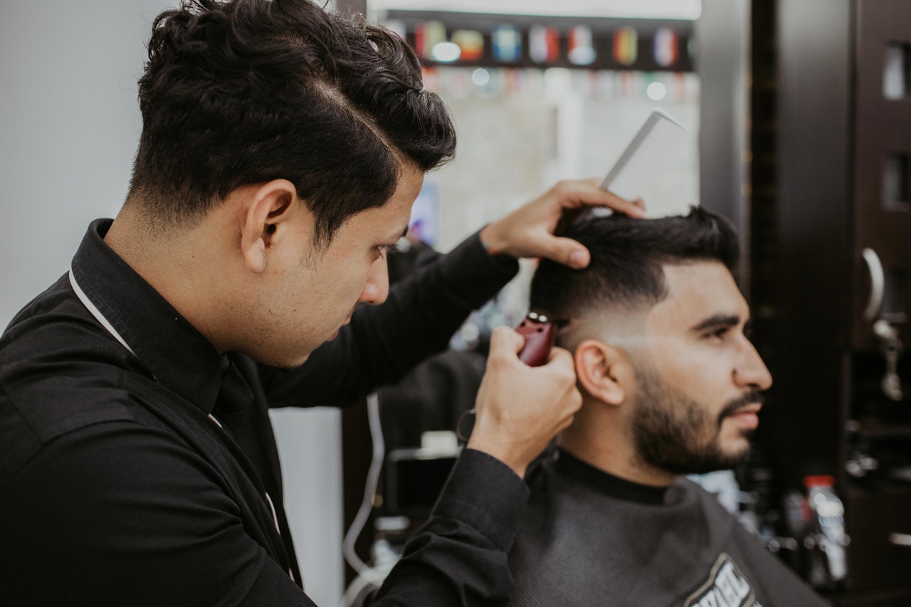 Surat Terbuka dari Tukang Cukur Rambut: Tolong Jangan Ada Lagi ...