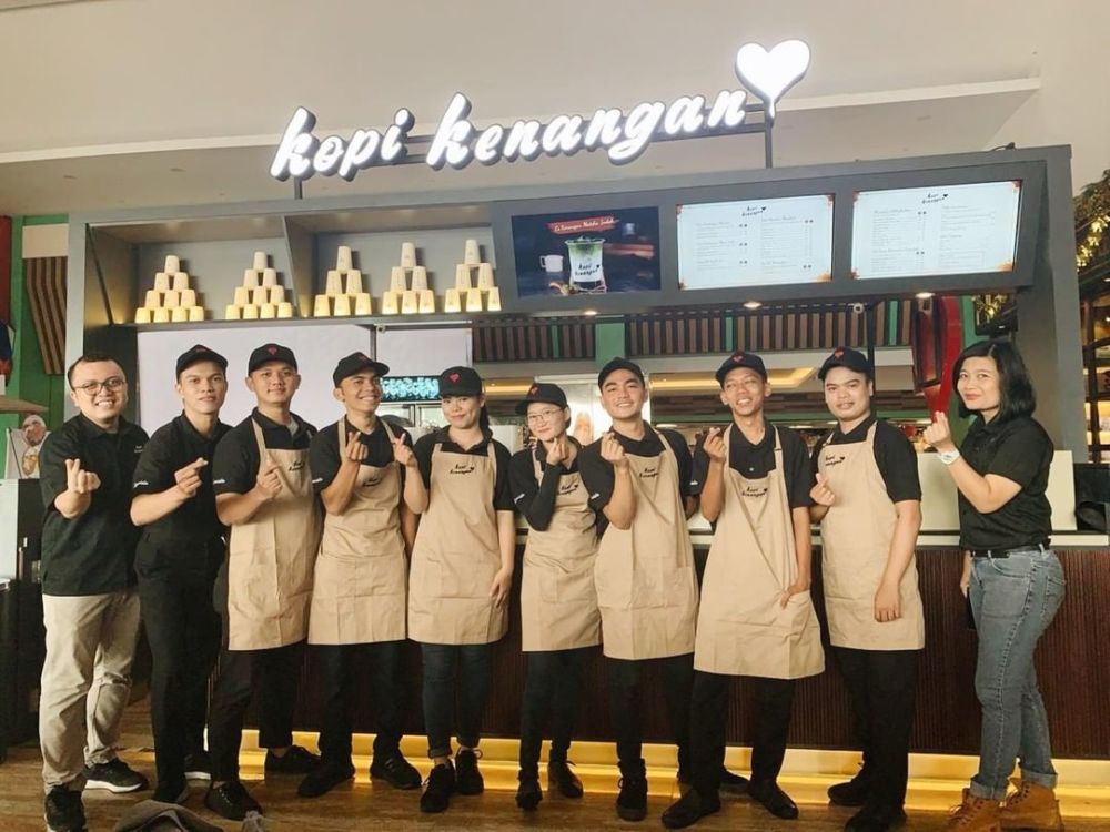 Kisah Sukses Pendiri Kopi Kenangan, Edward Tirtanata dan James Prananto ...