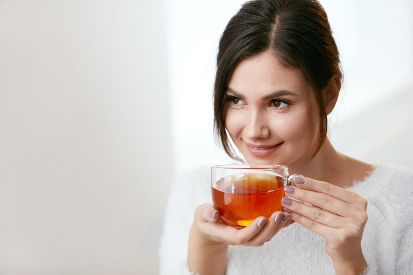 8 Manfaat Minum Teh Tawar yang Sehat • SoPasti.Com