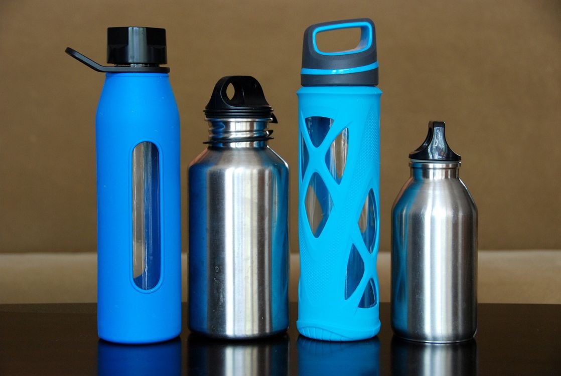 Kenali 6 Jenis Bahan Botol Minuman Selain Plastik, Termasuk yang Aman ...