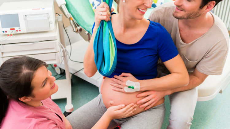 3 Tahapan Persalinan Normal yang Wajib Dipahami. Luar Biasa, Penuh ...