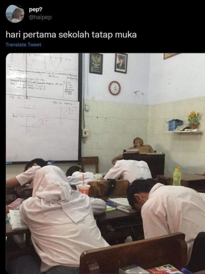Meme Absurd ini Bukti Kekagetan Sekolah Tatap Muka Setelah Sekian Lama ...
