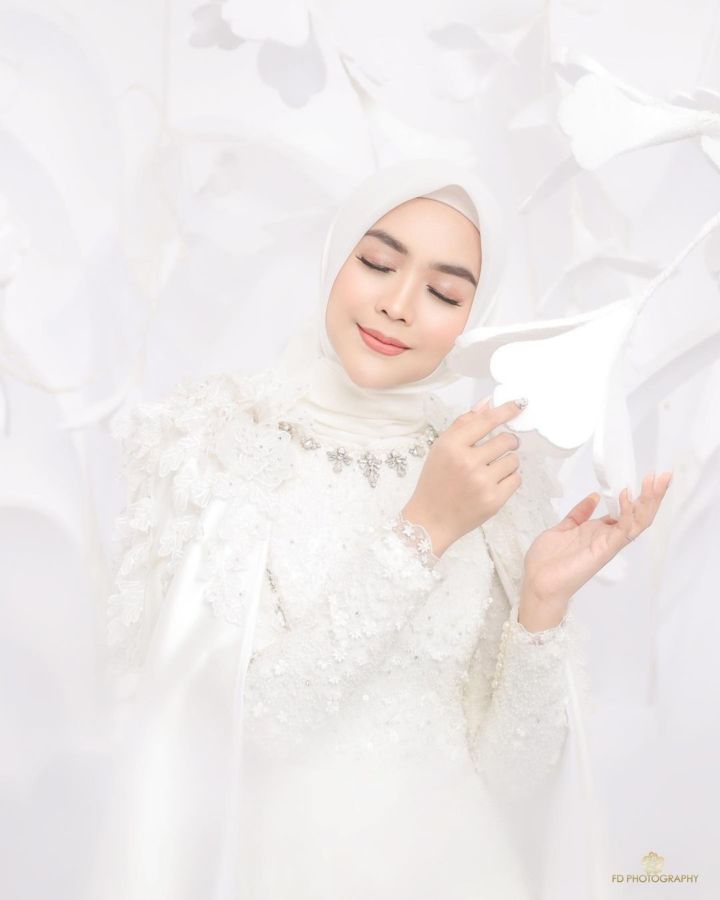 8 Foto dan Detail Pre-Wedding Ria Ricis-Teuku Ryan yang Manis Romantis ...