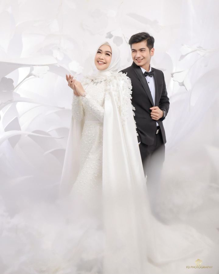 8 Foto dan Detail Pre-Wedding Ria Ricis-Teuku Ryan yang Manis Romantis ...