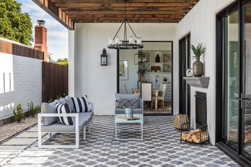 5 Desain Beranda Rumah Bernuansa Asri, Serasa Lagi Liburan!