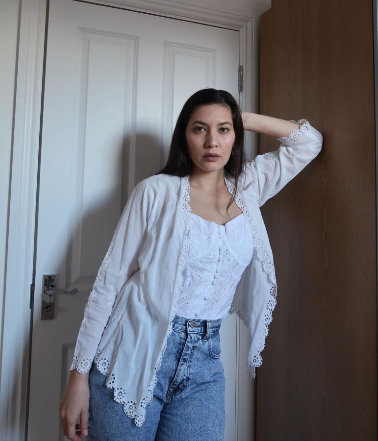 8 Ide Padu Padan Kebaya untuk Gaya Kasual ala Selebritas