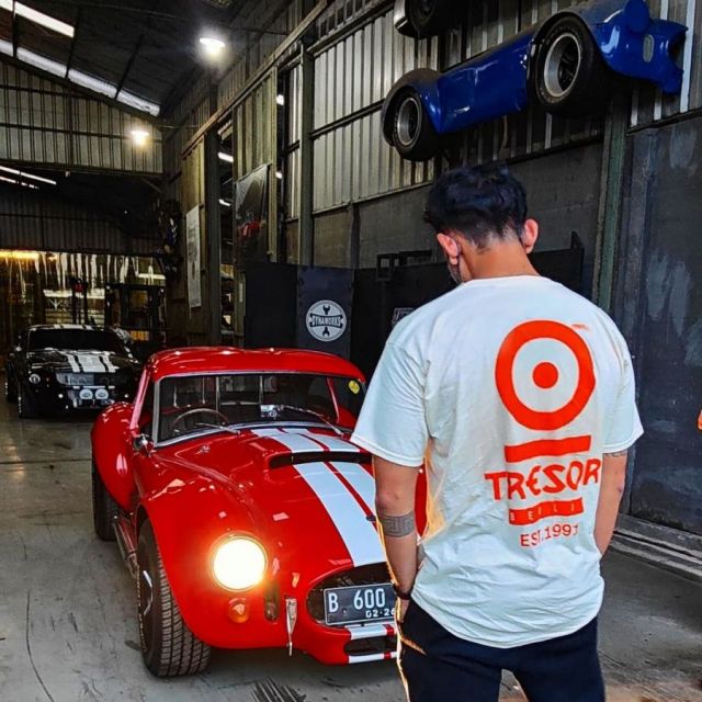 10 Artis yang Hobi Koleksi Mobil Klasik. Butuh Perawatan Ekstra!