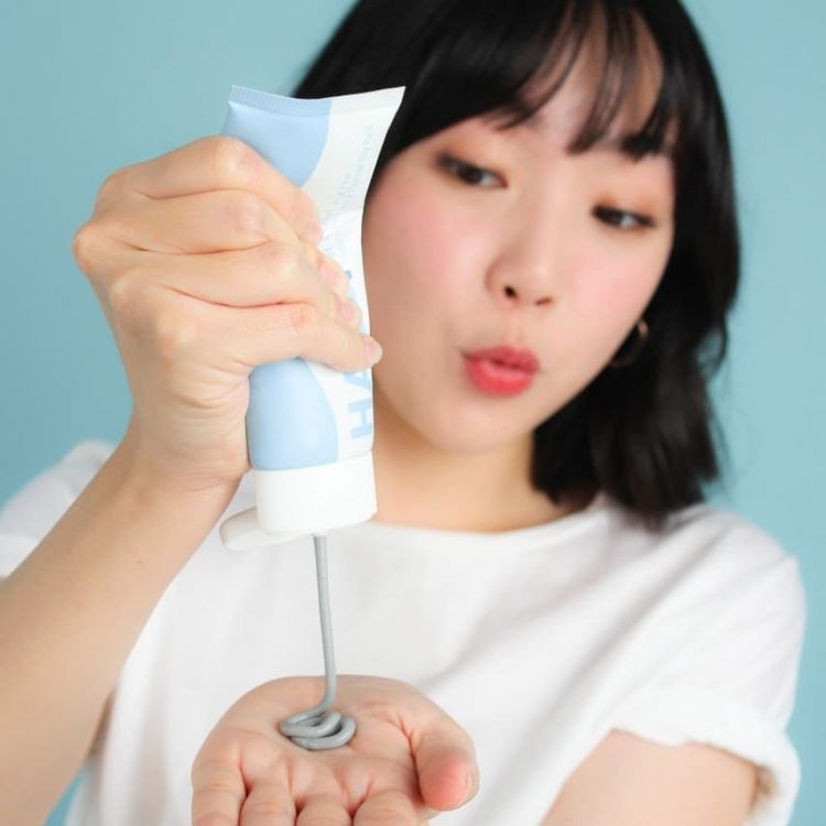 Rekomendasi Masker Wajah Charcoal Merek Lokal. Bikin Kulit Bersih!