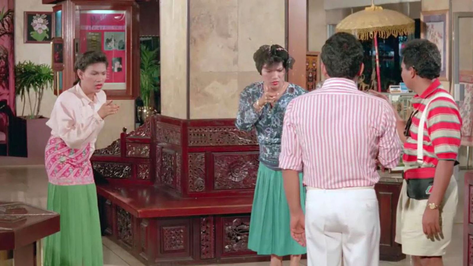 Banyak yang Belum Tahu, ini 4 Film yang Pernah Dibintangi Dorce Gamalama