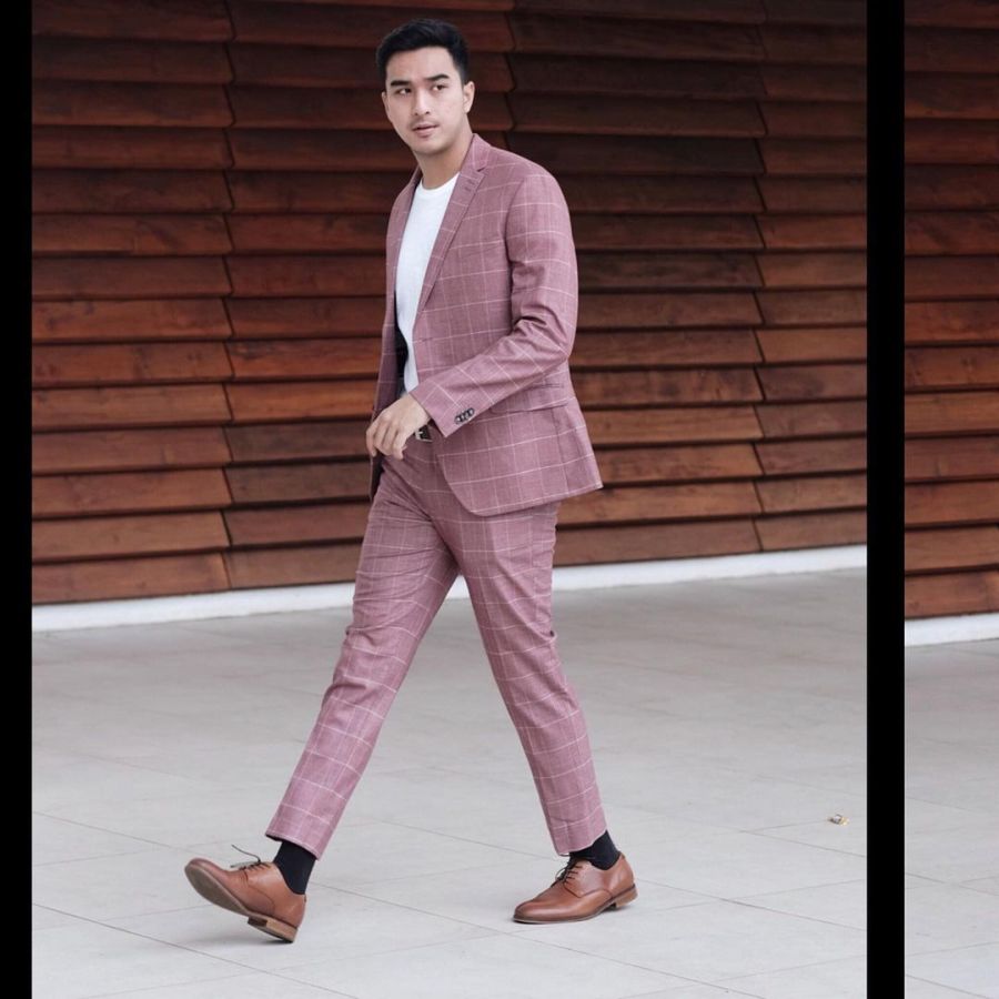 11 Potret Ibrahim Risyad, Aktor Ganteng yang Mirip Hamish Daud