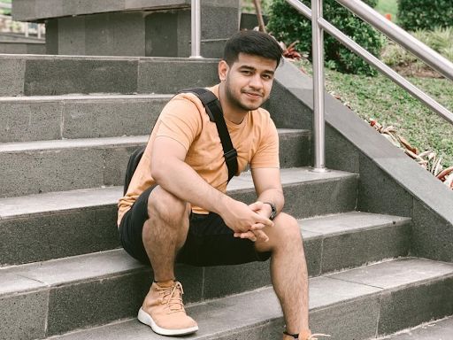 Mengenal Profil Fadil Jaidi, si YouTuber Hits!