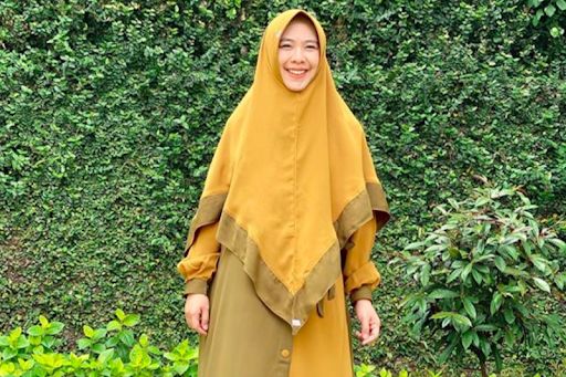 Profil Oki Setiana Dewi, Aktris dan Pendakwah Berprestasi