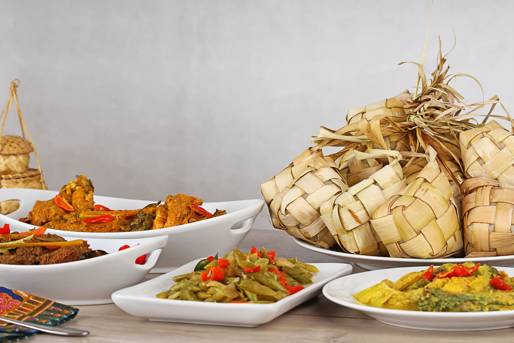 7 Cara Paling Realistis Diet Sehat saat Lebaran. Tetap Bisa Makan Enak!