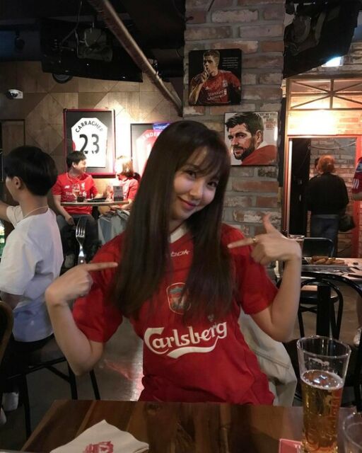7 Idol K-Pop yang Ternyata Fans Setia Klub Bola Liga Inggris, Ada Minho ...