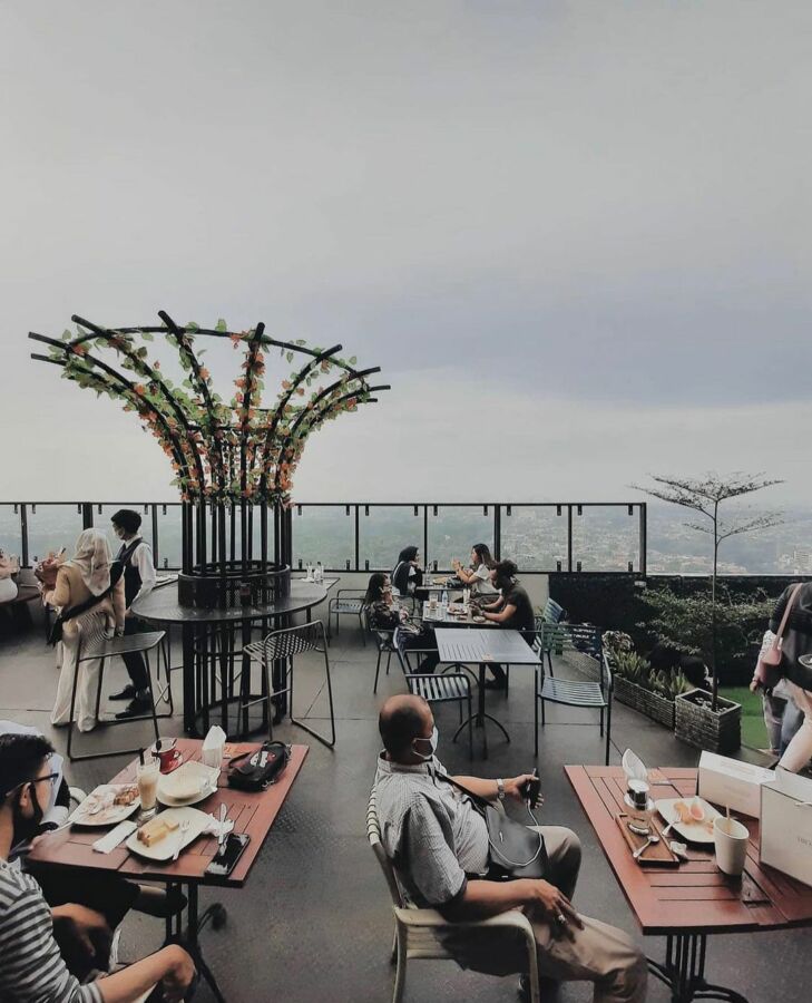 10 Rekomendasi Tempat Bukber di Depok, Estetik dan Nyaman!