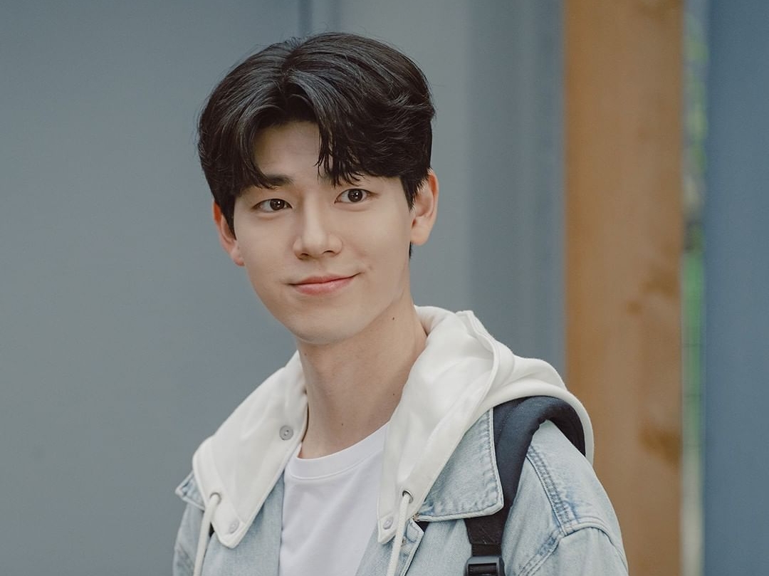 6 Bukti Lee Kang San Miraculous Brothers Berasal dari Masa Lalu