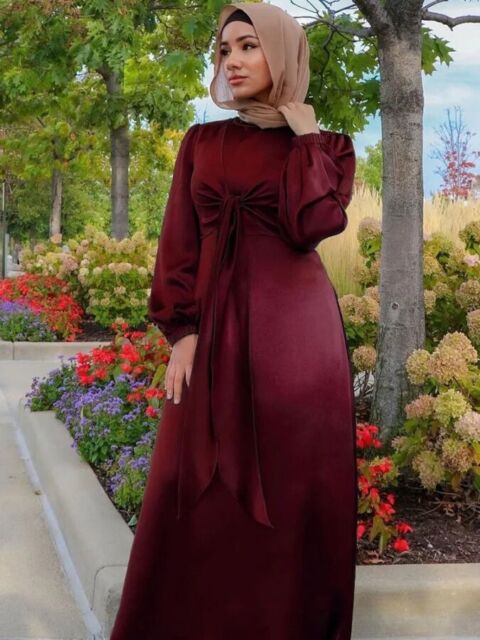 9 Warna Jilbab yang Cocok untuk Baju Warna Maroon, Tampilan Jadi Stylish!
